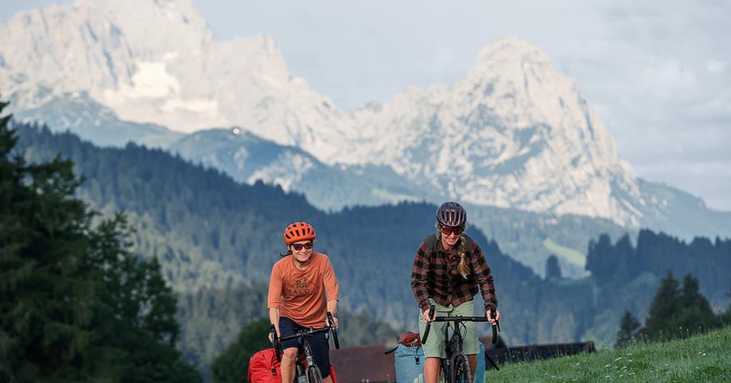 Deuter launches Visby waterproof bike bag for commuting and cycling ...